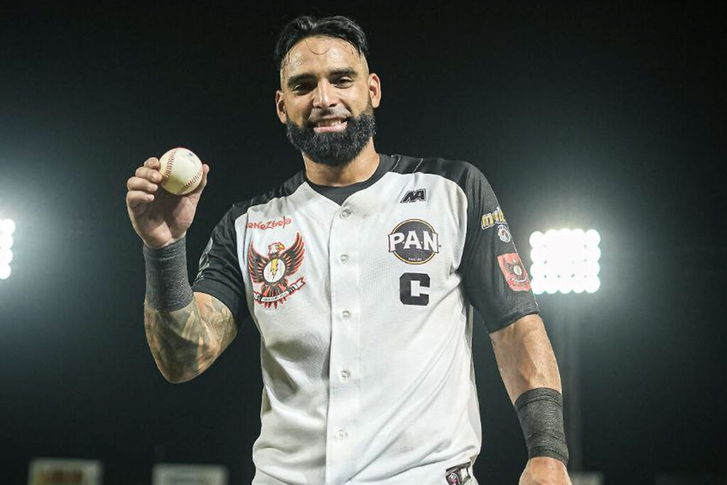 Hit histórico de Alí Castillo le dio el lauro a Águilas - lvbp.com