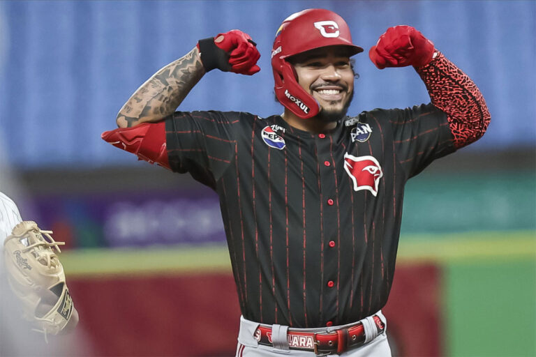Yohendrick Piñango lideró la paliza ante Leones y puso al Cardenales en ...